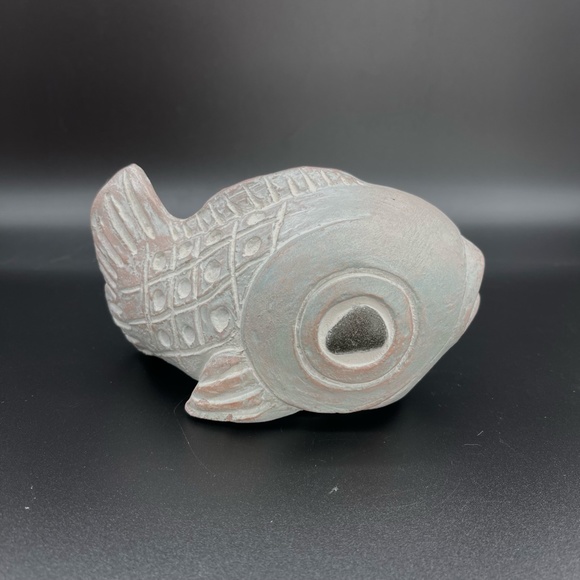 Isabel Bloom | Art | Vintage 98s Isabel Bloom 7 Black Eye Fish Cement ...